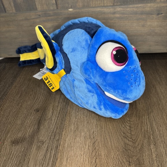 Disney | Toys | Disney Store Finding Dory Plush 7 With Tag Pixar Blue ...